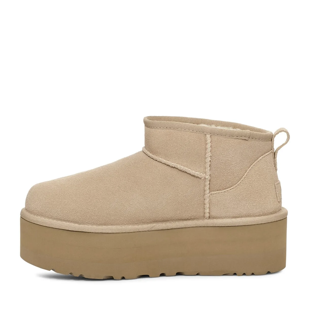 UGG Ghete femei UGG Classic Ultra Mini Platform Sand din piele întoarsă ...