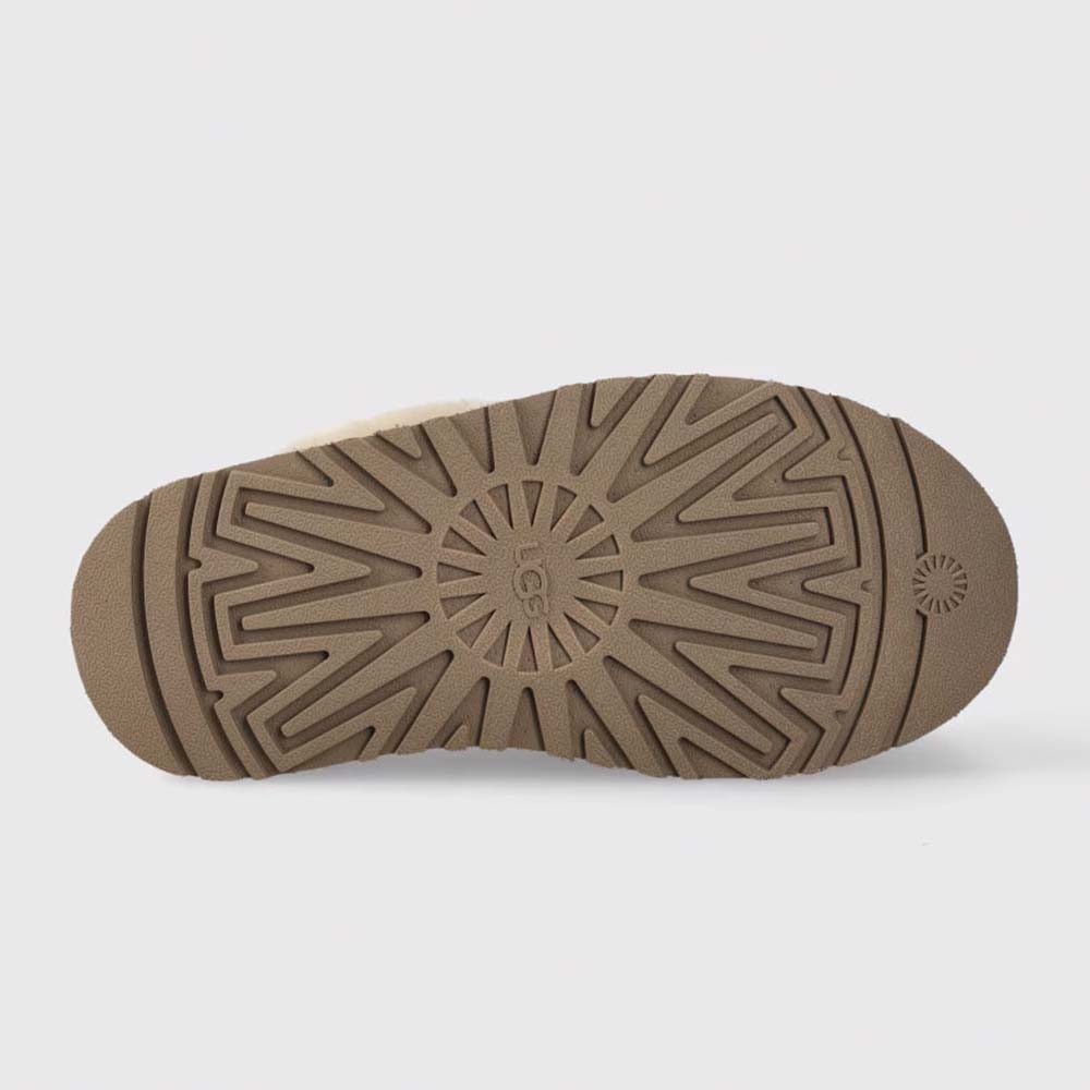 UGG Saboți îmblăniți femei UGG Funkette Chestnut din piele întoarsă ...